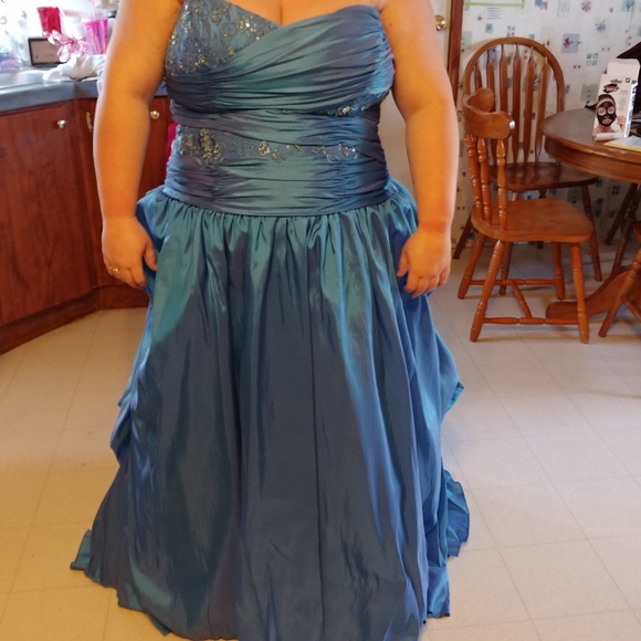 Norman bridal | Dresses | Plus Size Blue Prom Dress | Poshmark